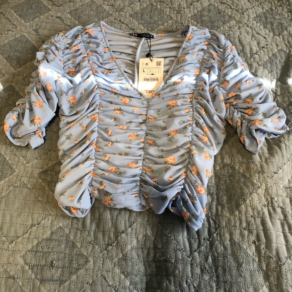 Zara | Tops | Zara Ruched Floral Top | Poshmark